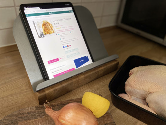 Wooden iPad Tablet Stand – Kitchen | Oak Homeware Cookbook Stands and ...